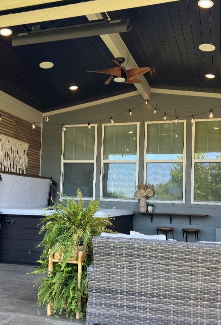 Hogan Design & Construction: Northern IL and Southern WI Remodeling