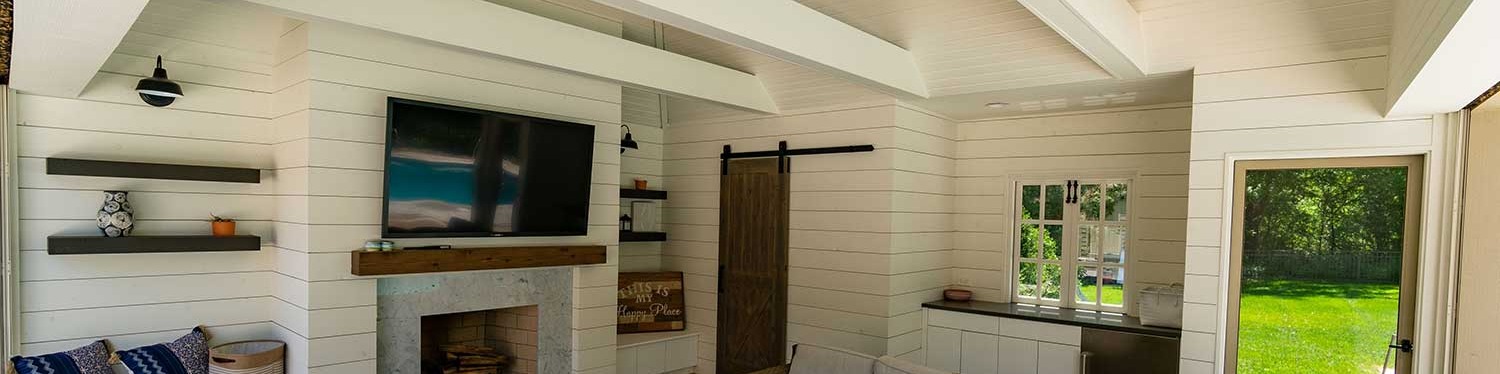 Pool House Addition: Hogan Design & Construction